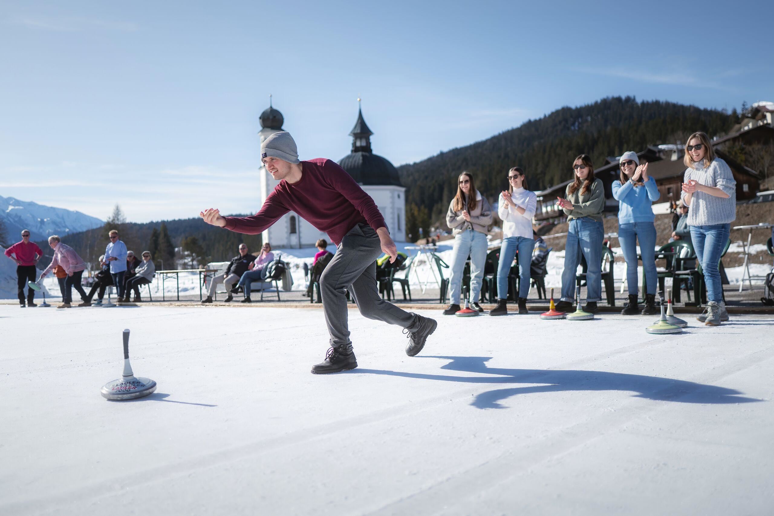 Curling lanes next to congress centre Seefeld