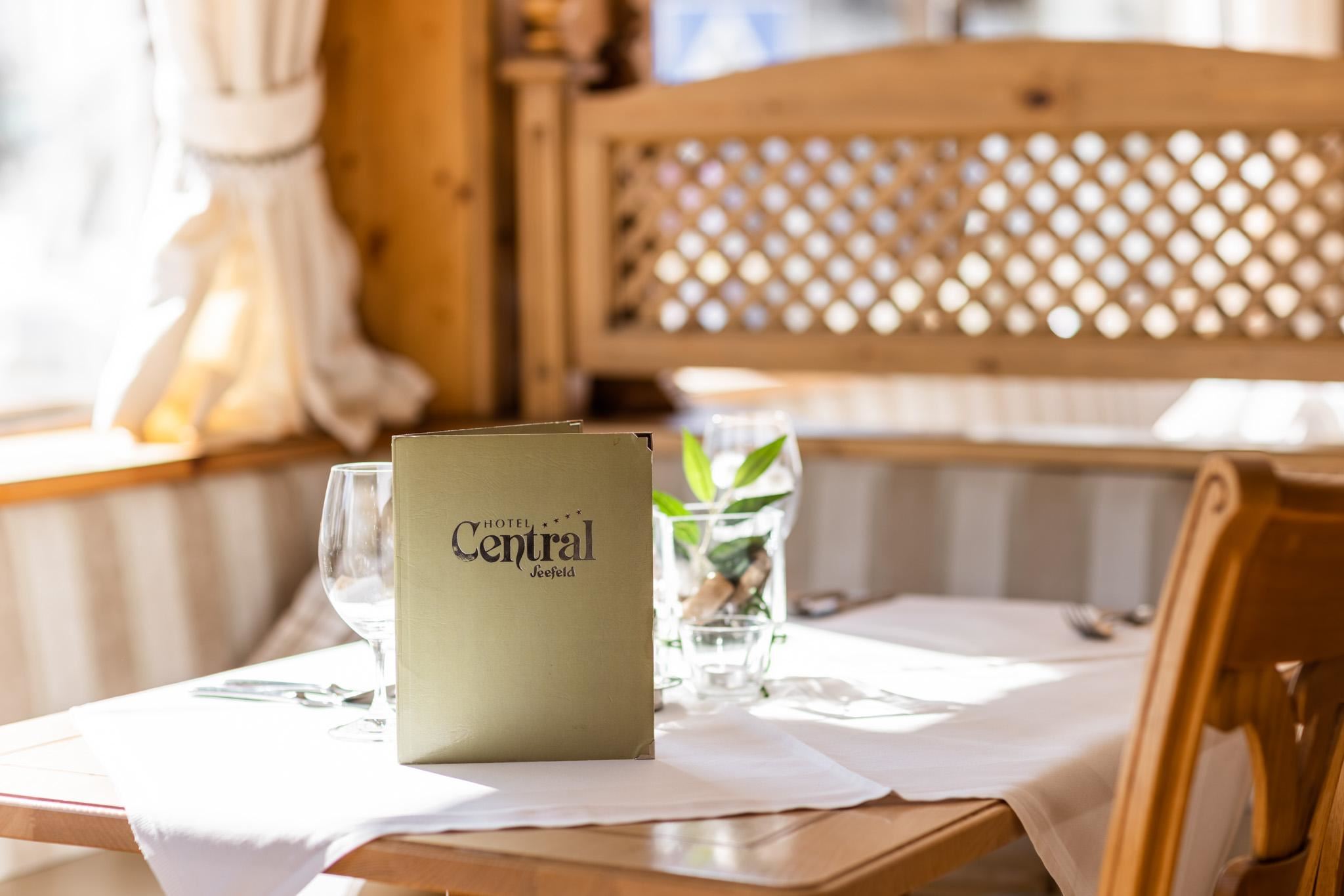 Central, hotel-restaurant