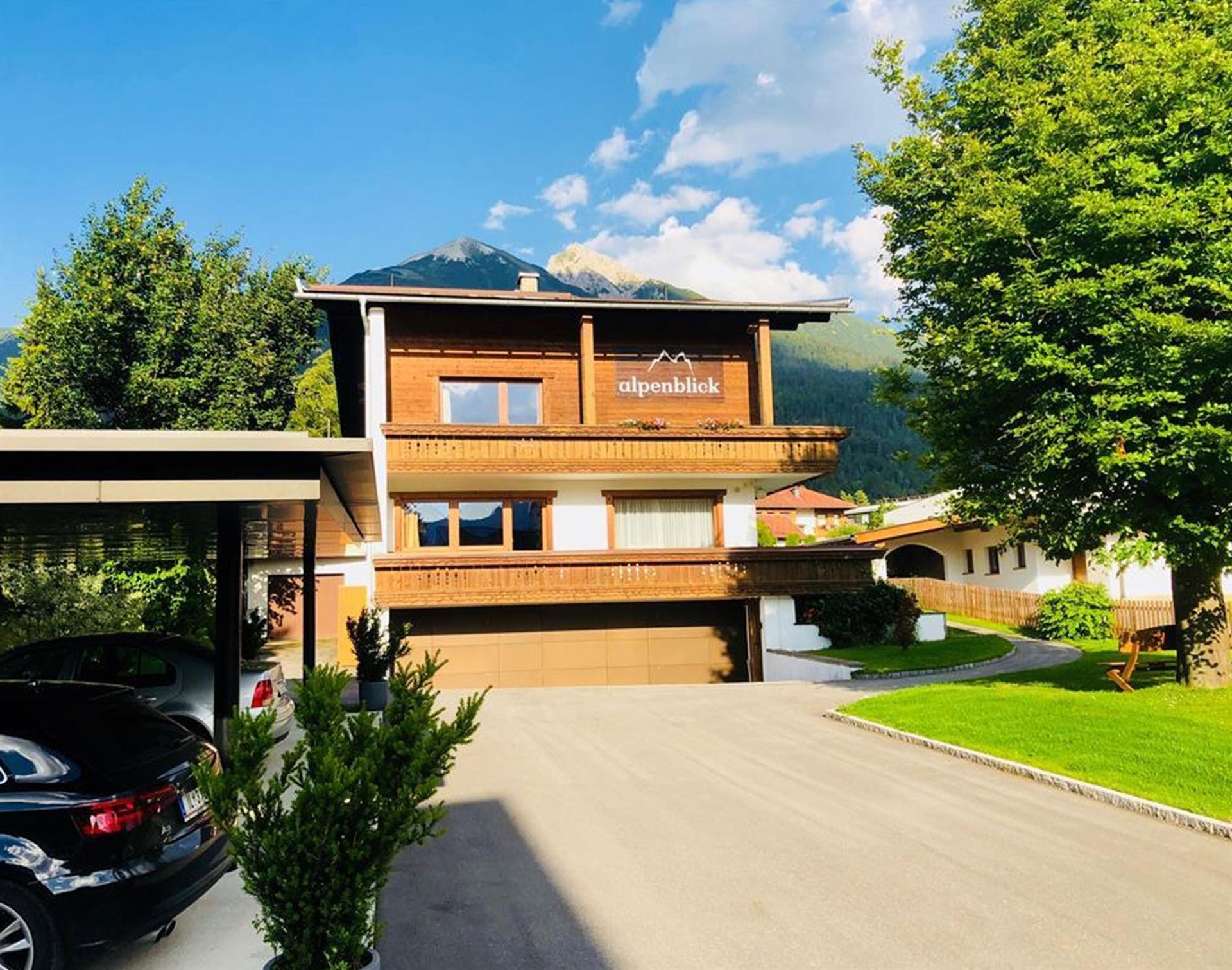 Haus Alpenblick - Ferienwohnung / Appartement in Seefeld