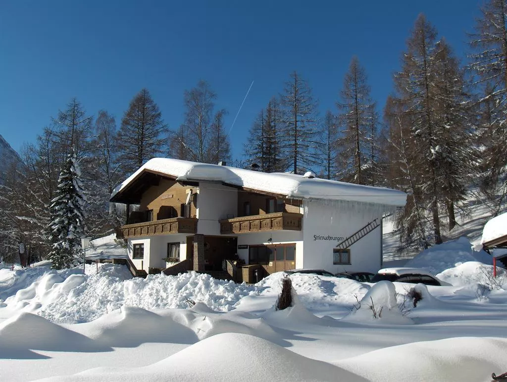 Landhaus Laura - holiday apartment in Leutasch